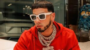 Anuel ya hizo sold out en Bogotá, y ahora espera conquistar a Medellín ...